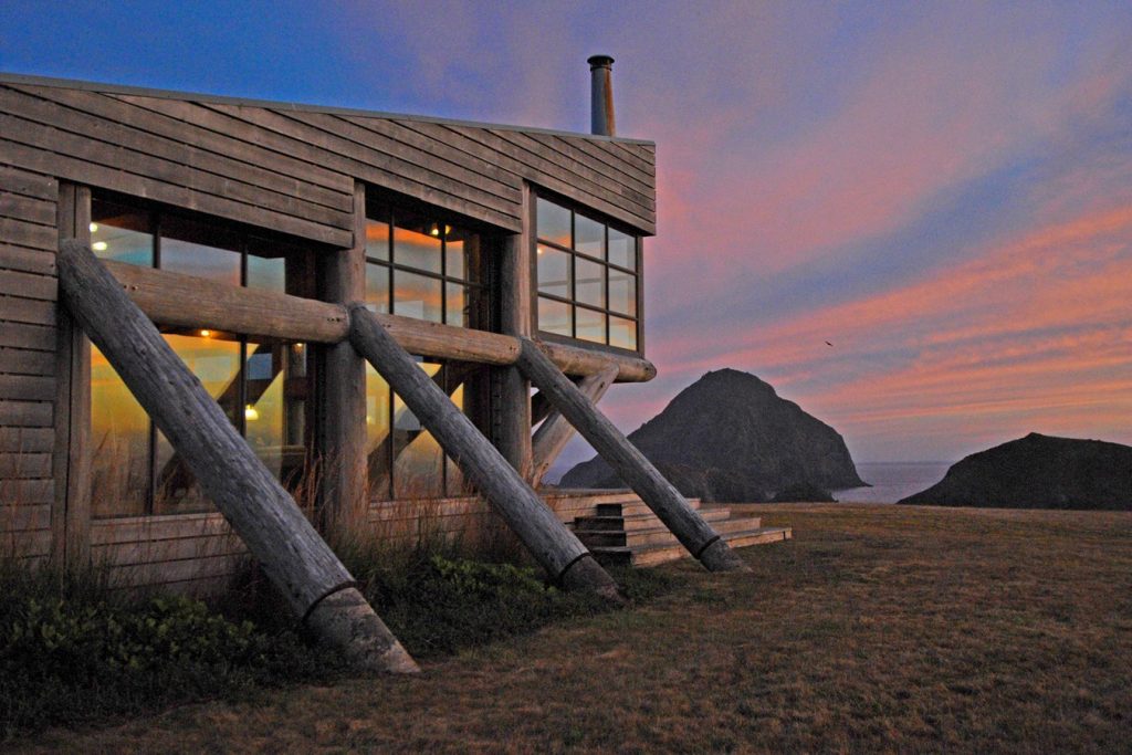 Oregon Coast House by Obie G Bowman - RTF | Rethinking The Future