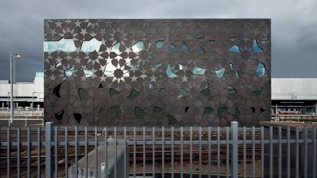 20 Creative Building Façades for Commercial Buildings around the World ...