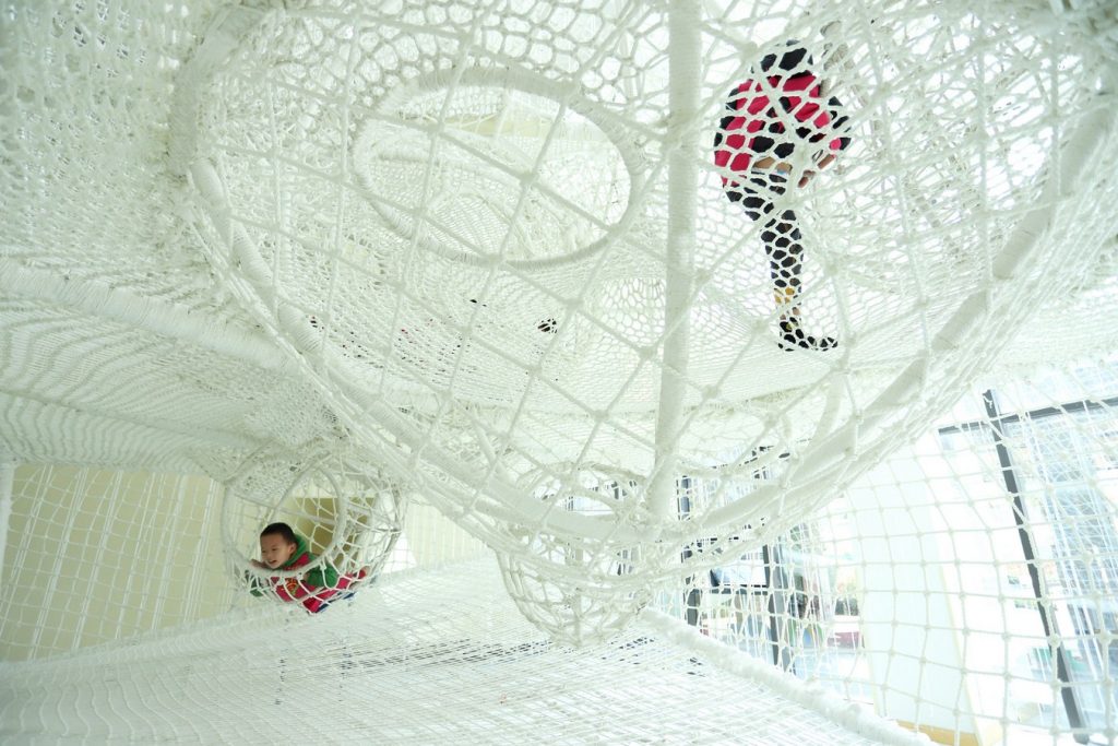 A walking box By unarchitecte - RTF | Rethinking The Future