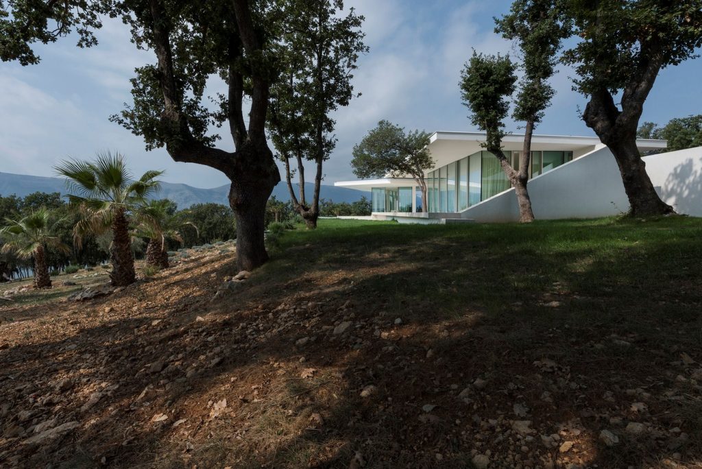 Bedrock House By Turato Architects Idis Turato - RTF | Rethinking The ...