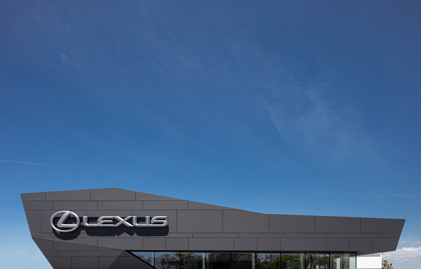 Lexus in Portugal By Rarcon architects - RTF | Rethinking The Future