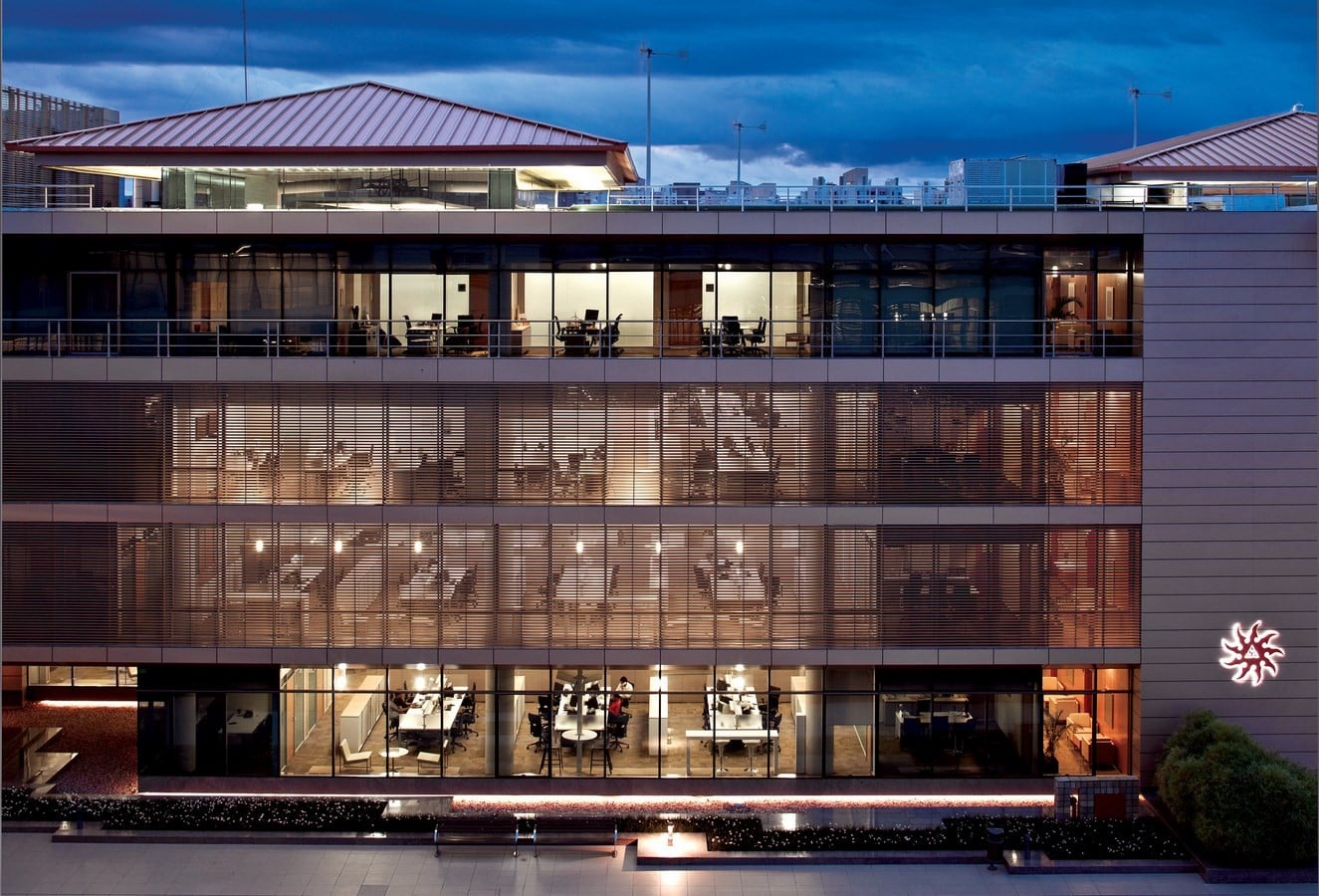 10 Most Inspirational Green Buildings in India - Rethinking The Future