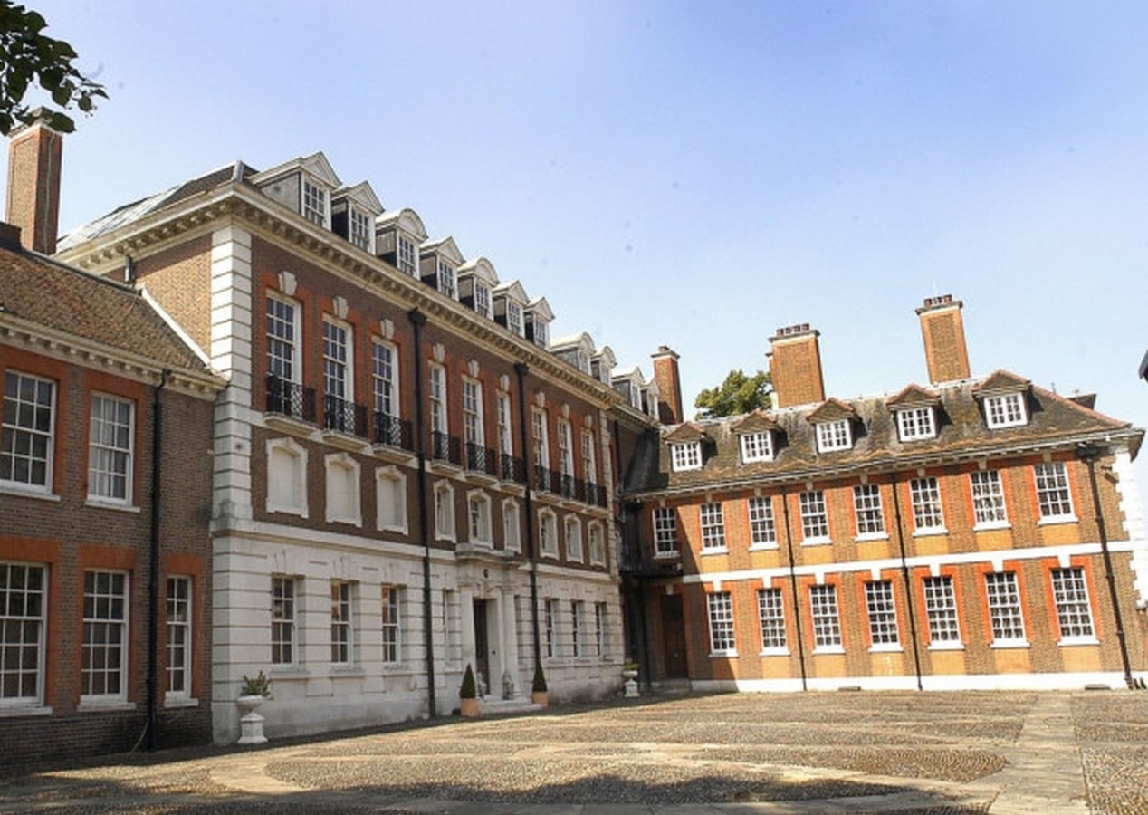 Biggest House In The World | 30 Biggest Houses In The World - RTF ...