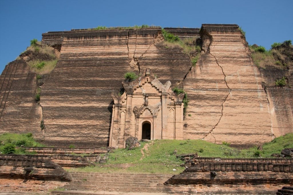 15 Famous Unfinished Projects in Architectural History