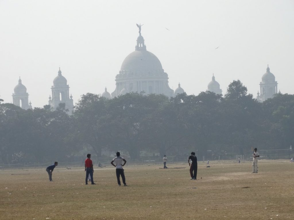 Walking through the streets of Kolkata - A visual description of Street ...