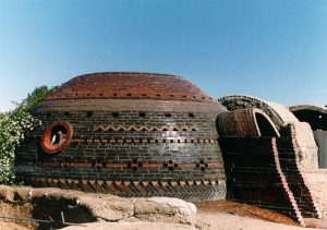 10 Stunning examples of Earth Architecture around the world - RTF
