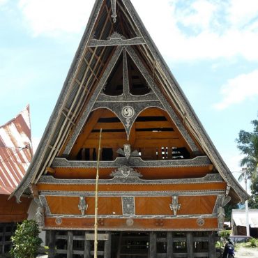 Different cultural influences in Indonesian architecture throughout ...
