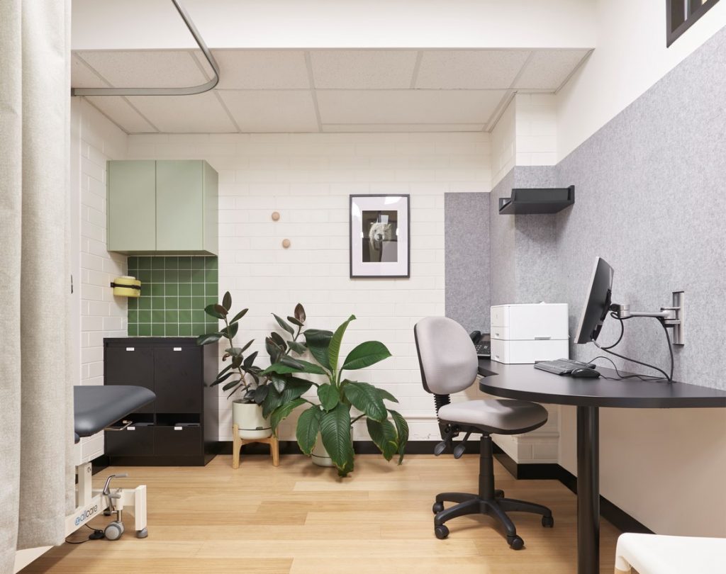 Turn The Corner Medical Clinic by Drawing Room Architecture - RTF ...