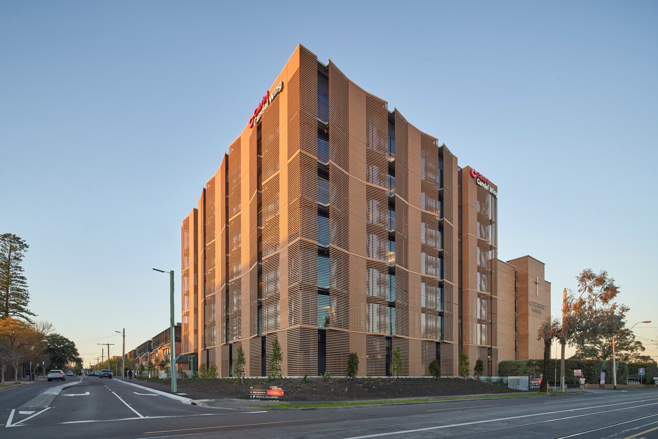 15 Examples of World's Most Impressive Hospital Architecture - RTF