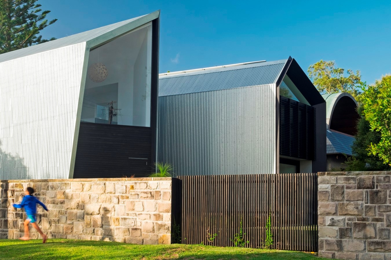 Iron Maiden House By CplusC Architectural Workshop - RTF | Rethinking ...