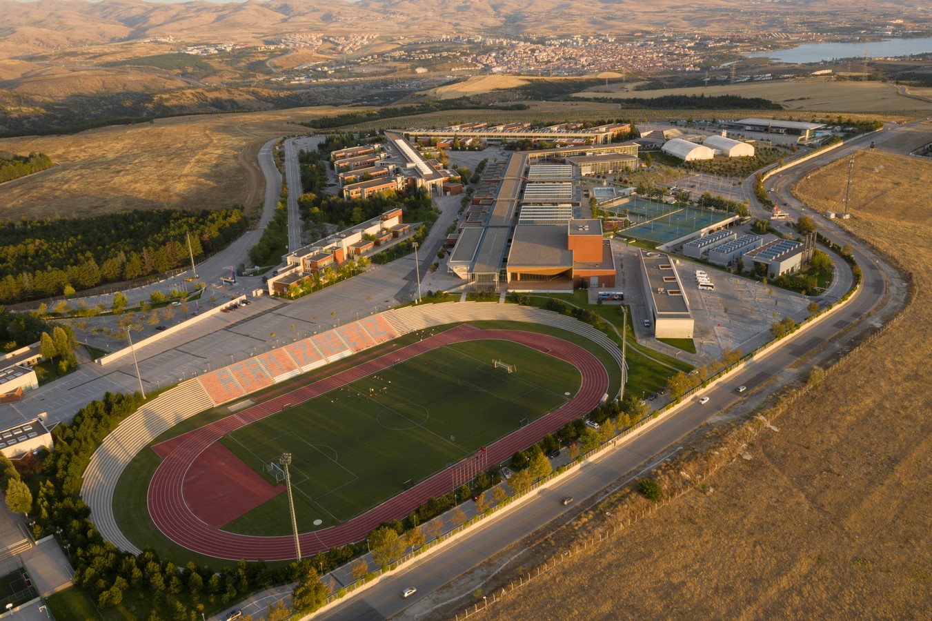 TED Ankara College Performing Arts Center By Uygur Architects - RTF ...