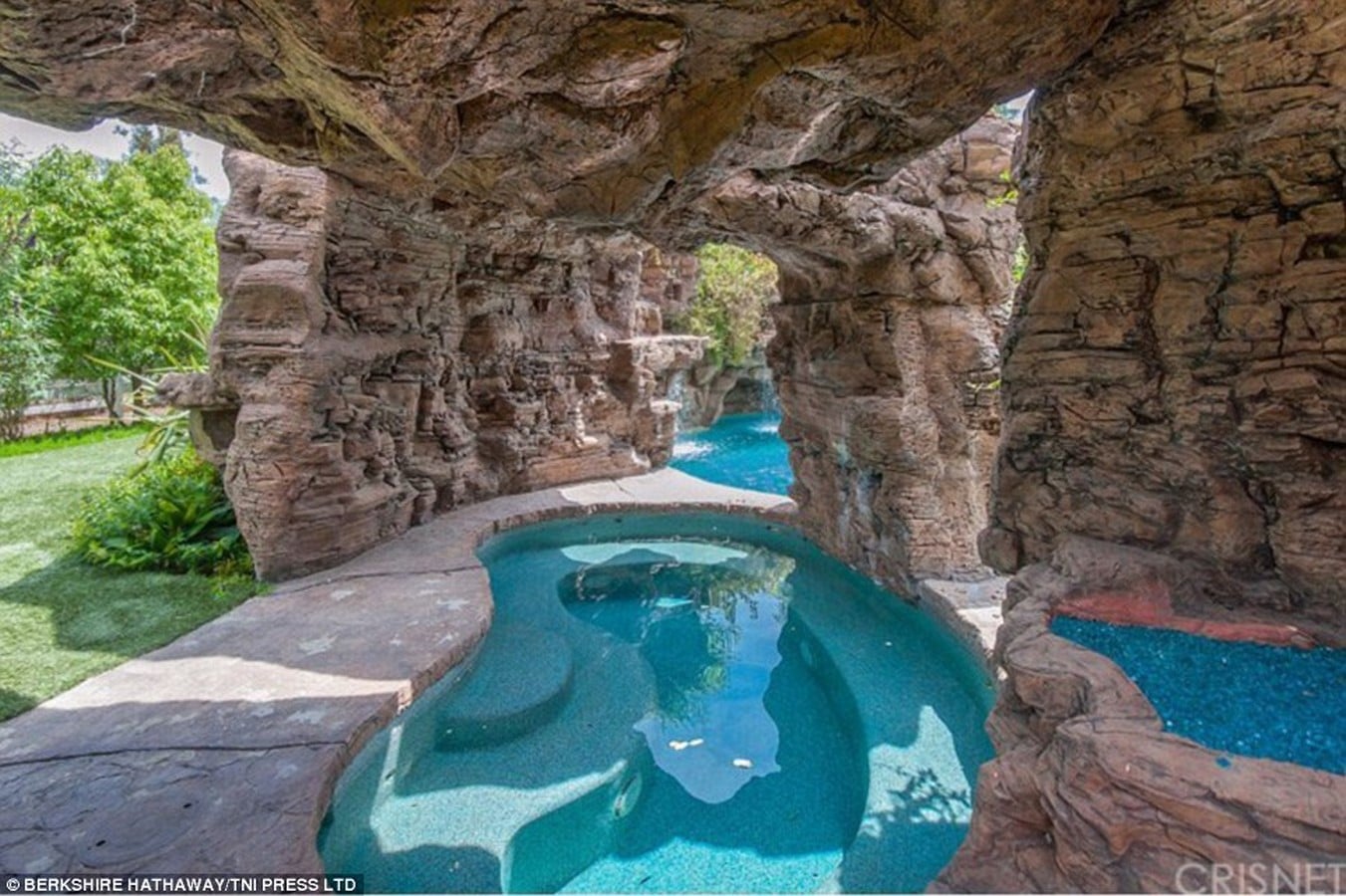 30 beautiful pools in celebrity houses - RTF | Rethinking The Future