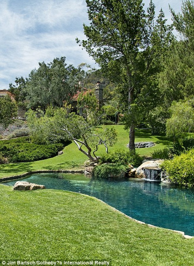 30 beautiful pools in celebrity houses - Page 3 of 3 - RTF | Rethinking ...