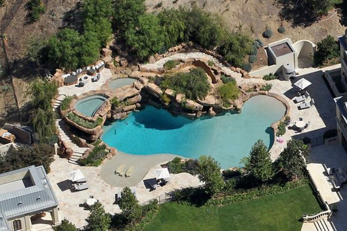 30 beautiful pools in celebrity houses - Page 3 of 3 - RTF | Rethinking ...