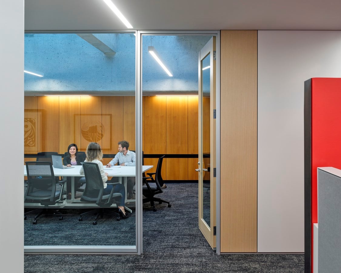 SFU Strand Hall L3000 Refurbishment By PUBLIC Architecture ...
