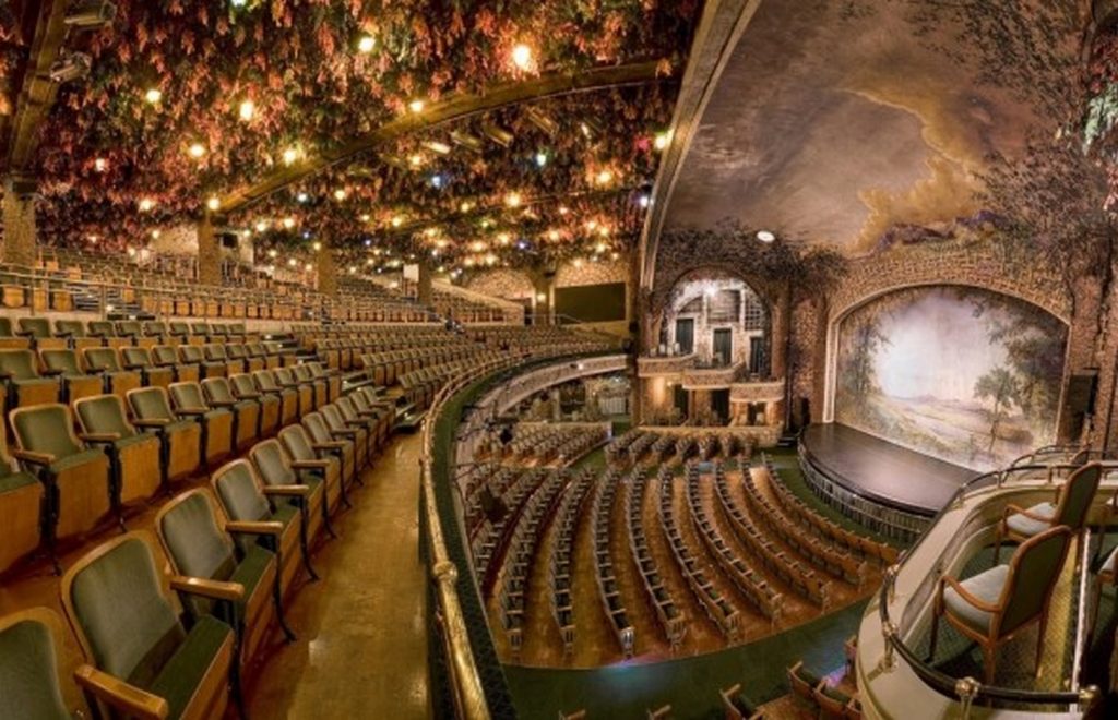 20 Luxurious theater designs for movie nights - Page 2 of 2 - RTF
