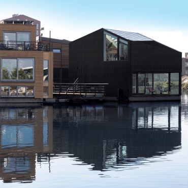 Floating Home By i29 Interior Architects - RTF | Rethinking The Future