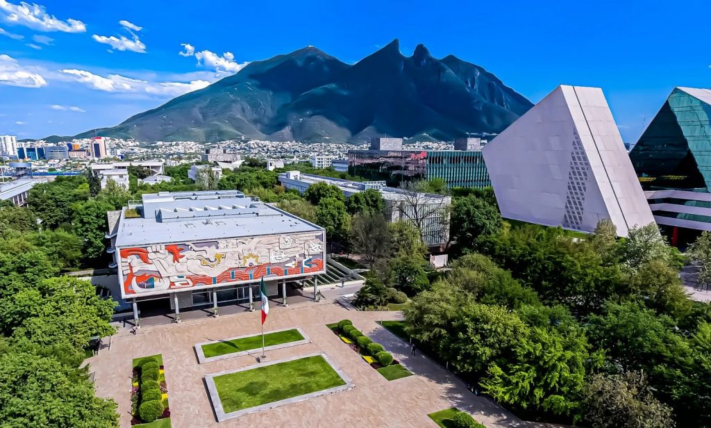 Transparente The Rectoría at Monterrey Tec’ Renovation by FGP Atelier ...