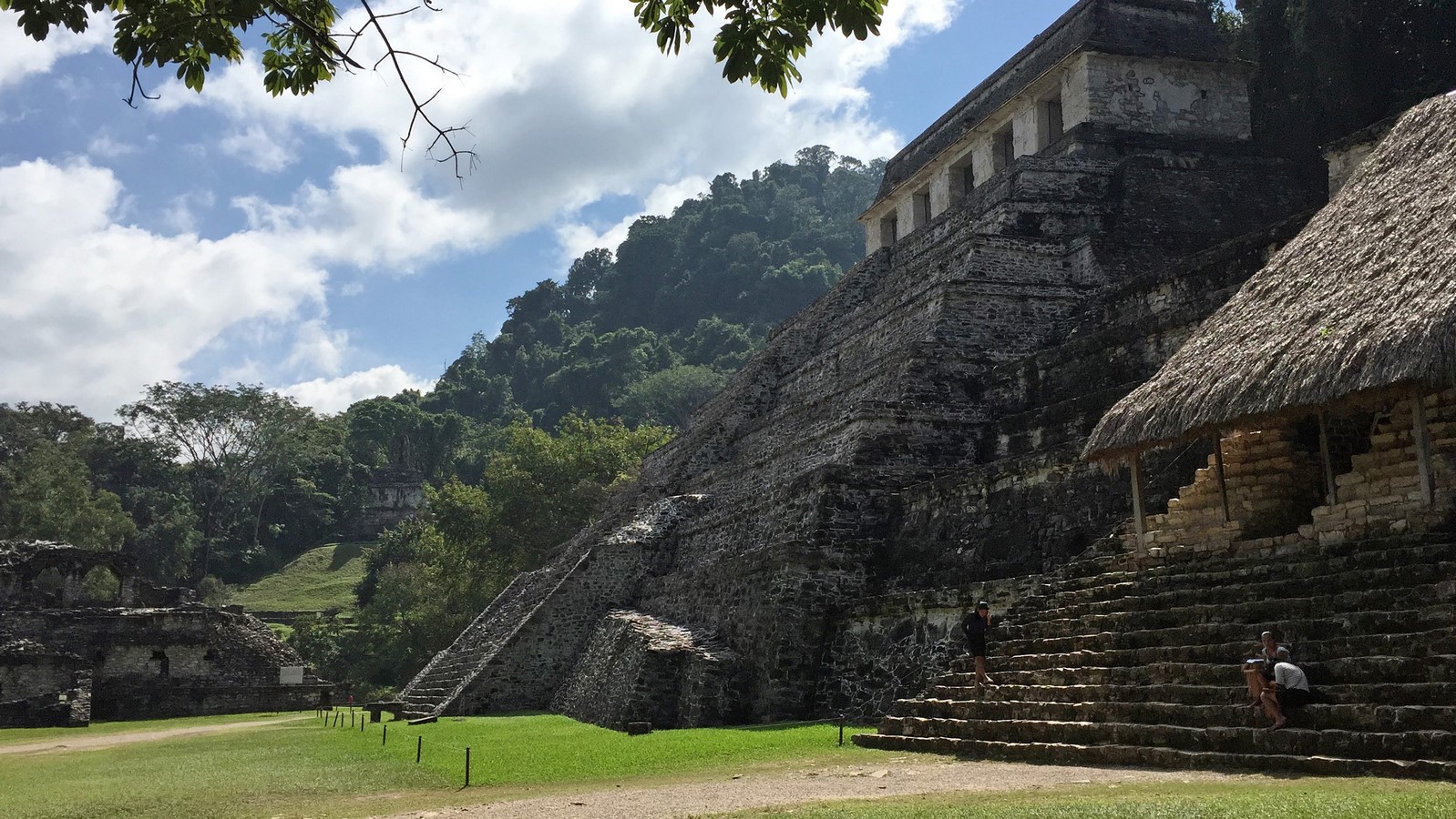 Palenque Building