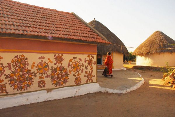 Hunnarshala Foundation: Pioneering Sustainable Architecture of Regional ...
