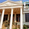 An inside look at all the houses owned by Shah Rukh Khan and Gauri Khan ...