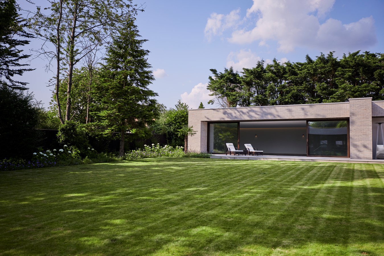 Rickmansworth Residence by Gregory Phillips Architects - RTF ...