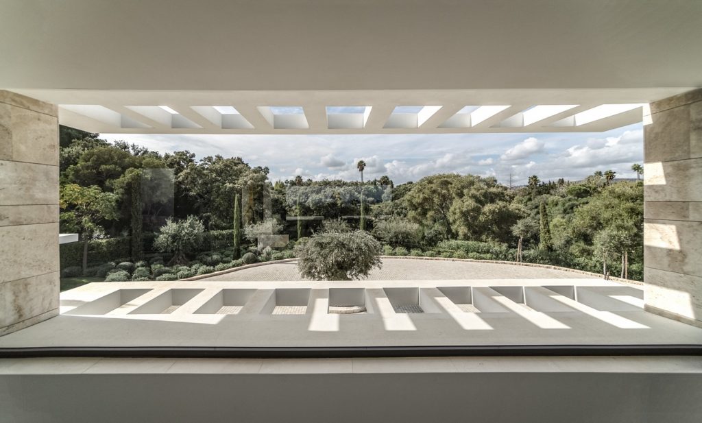The HILL Villa by ARK Architects - RTF | Rethinking The Future