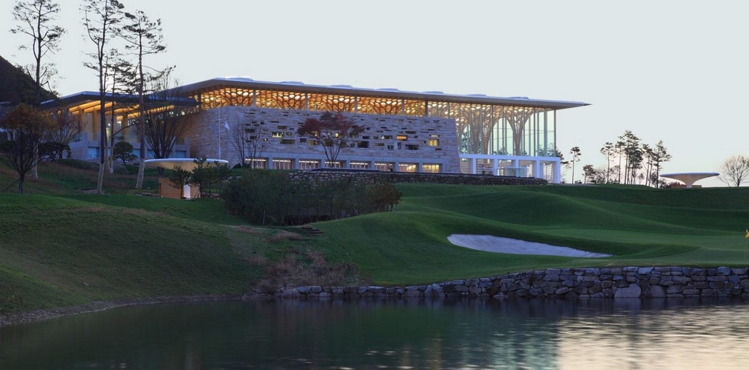 Haesley Nine Bridges Golf Clubhouse by Shigeru Ban - RTF | Rethinking ...