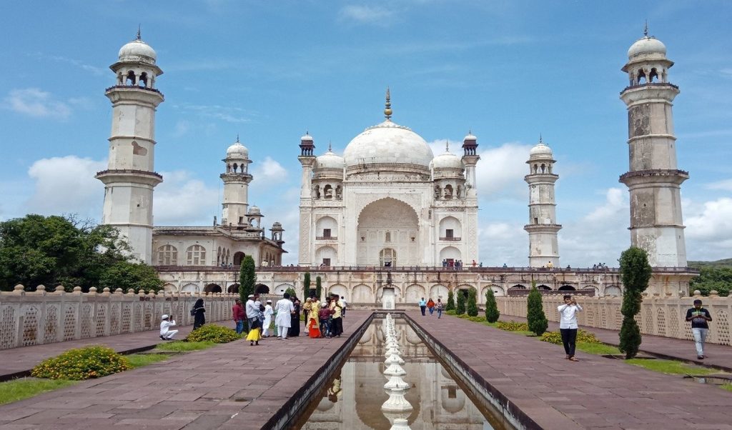 15 Places To Be Visited In Maharashtra for Travelling Architect