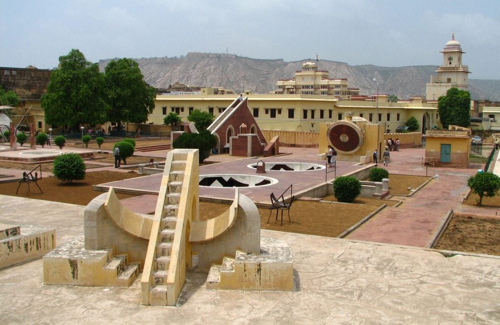 15 Places to Visit in Jaipur for Travelling Architect