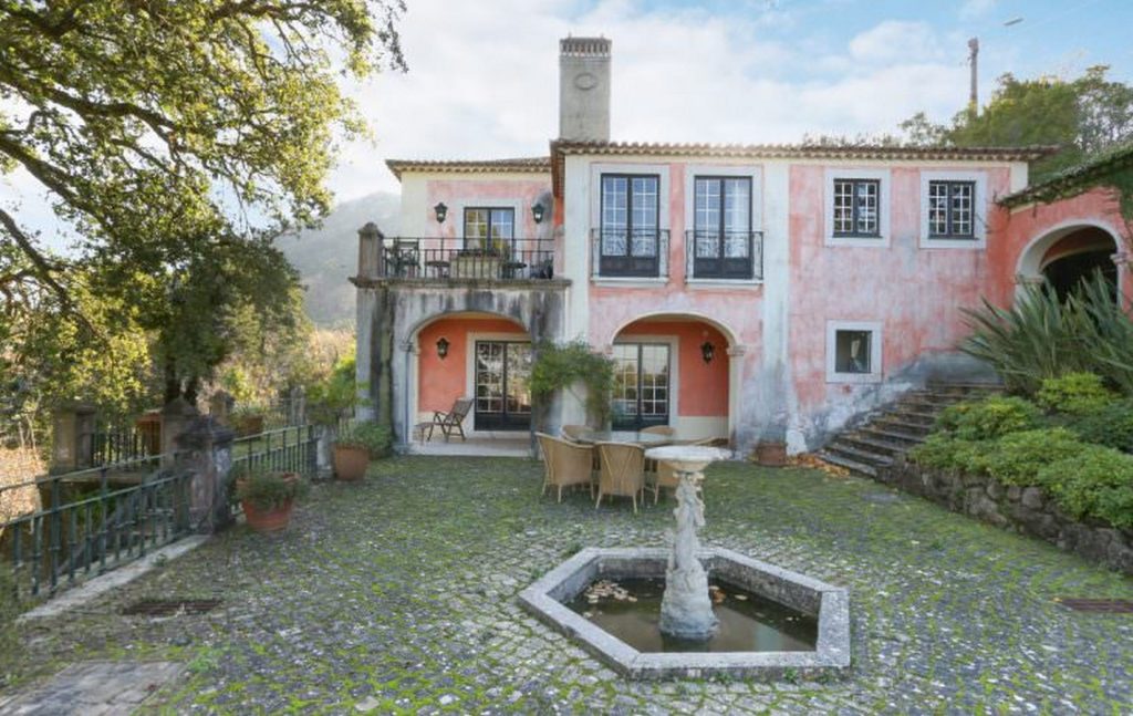 Madonna's House: 10 Facts through Architect's Lens - RTF