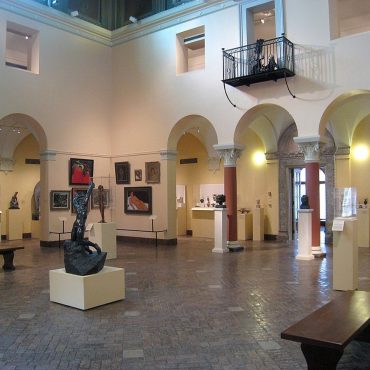 Allen Memorial Art Museum by Robert Venturi - RTF