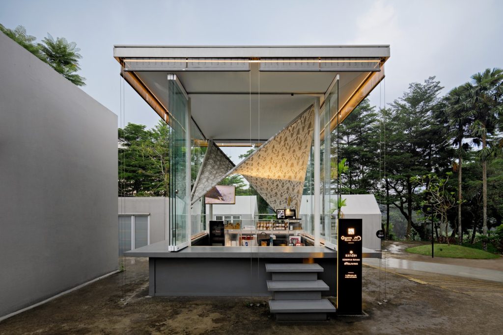 A Beautiful Mess by Seniman Ruang - RTF | Rethinking The Future