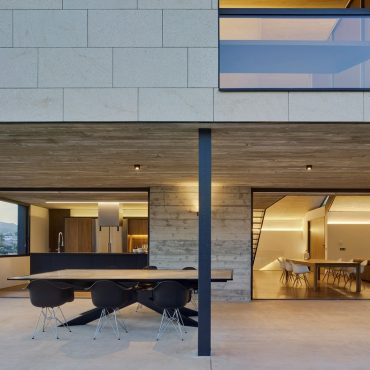 PMC House by Jaime Sepulcure Arquitecturas - RTF | Rethinking The Future