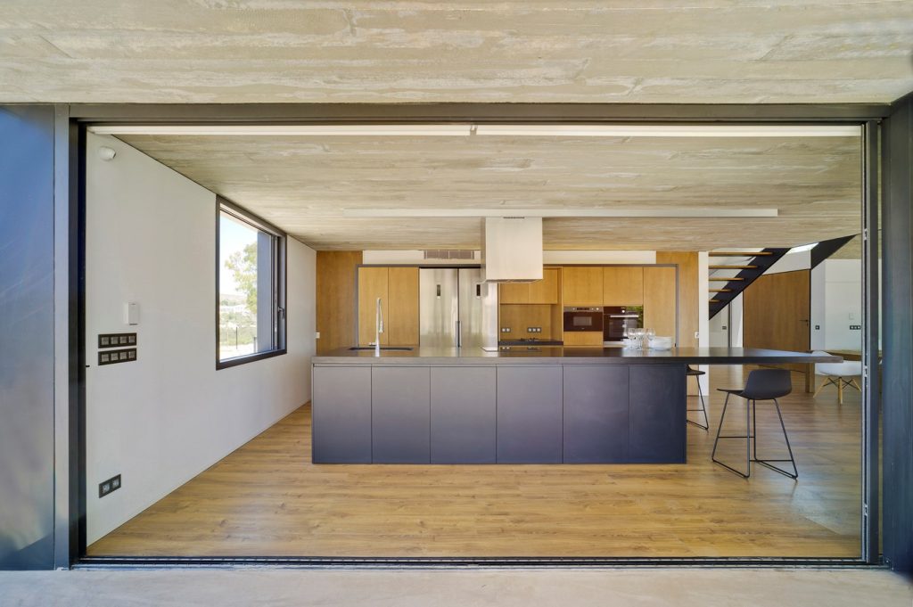 PMC House by Jaime Sepulcure Arquitecturas - RTF | Rethinking The Future