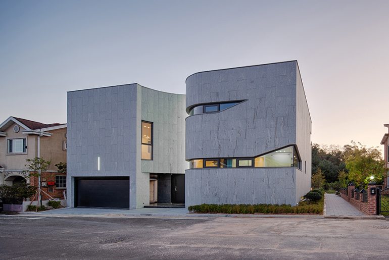 E-scape House by Snow AIDe Architecture + Interior design - RTF ...