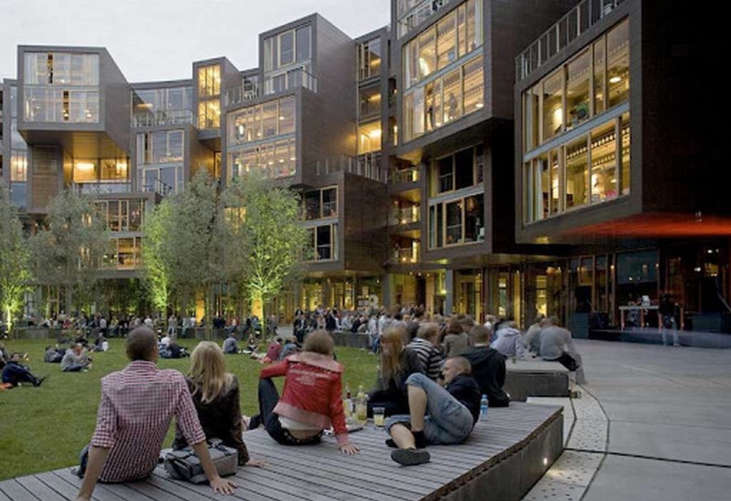 Lifeless: Human existence without Architecture - RTF | Rethinking The ...