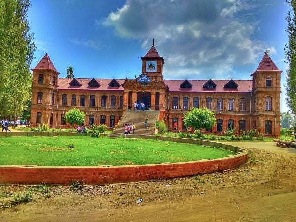 15 Places to Visit in Srinagar for Travelling Architect - RTF