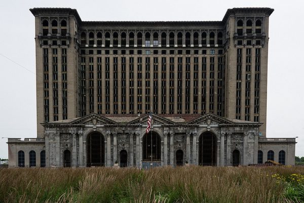 Abandoned Buildings In Detroit: 10 Buildings Every Architect Must See ...