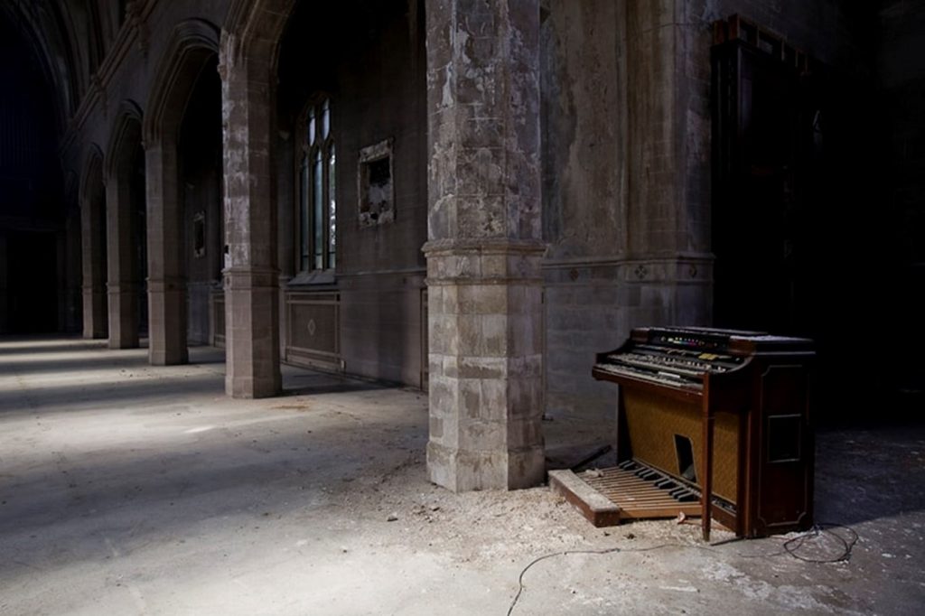 Abandoned Buildings In Detroit: 10 Buildings Every Architect Must See ...