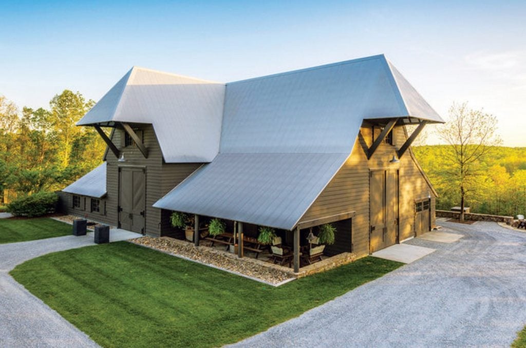 Luke Bryan House: 10 Facts through Architect's Lens - RTF