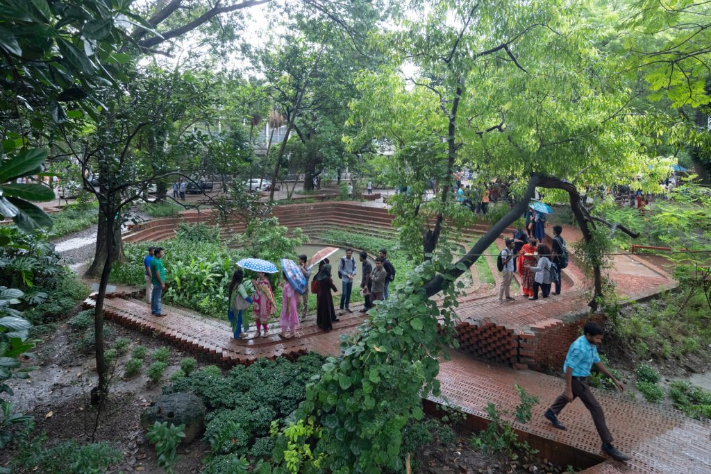 Architectural Knowledge: A Unique Change of Perspective Towards Public ...