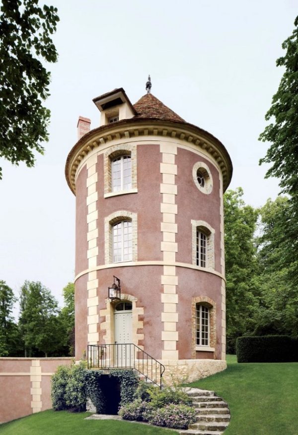 Valentino House: 10 Facts through Architect's Lens - RTF | Rethinking ...