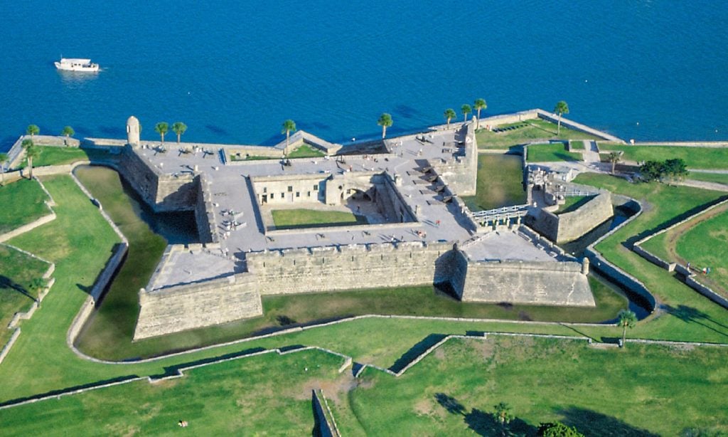 10 Oldest Buildings In United States Every Architect Must Visit