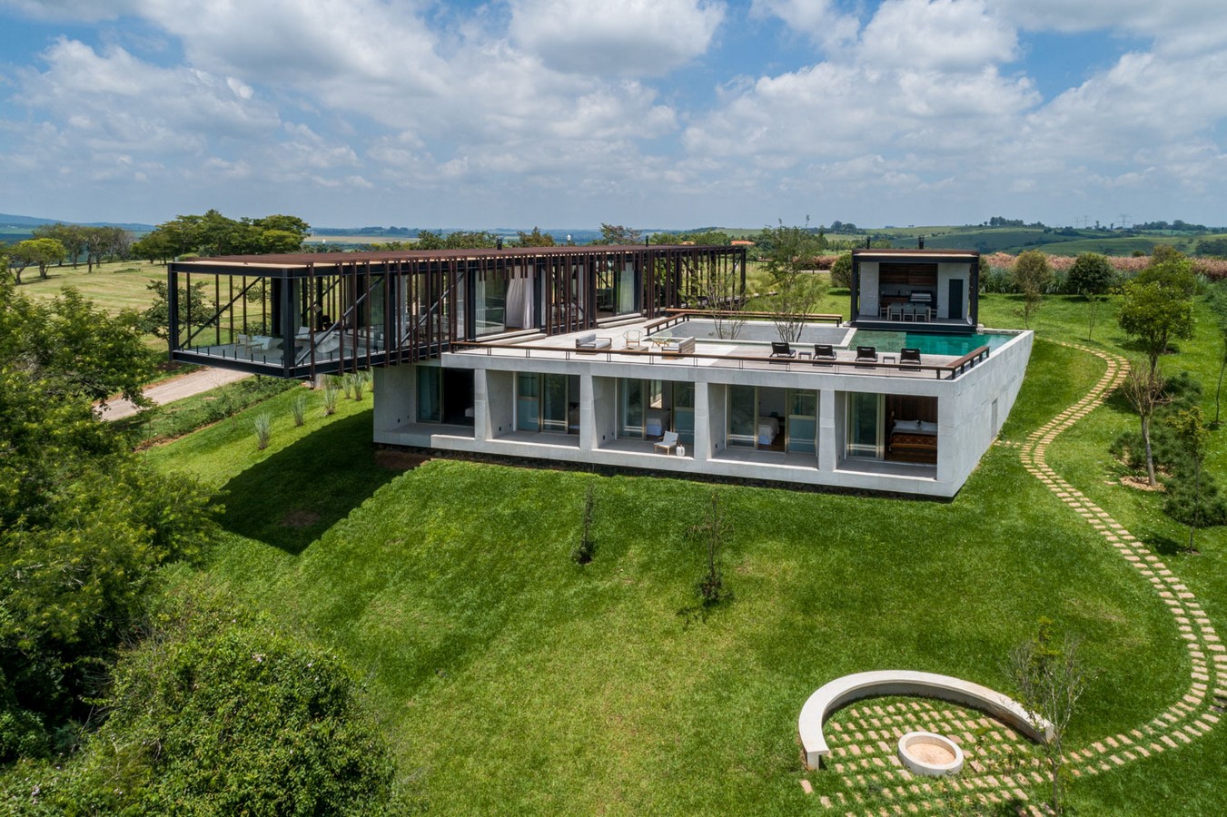 10 Steel Houses that look Beautiful - RTF | Rethinking The Future