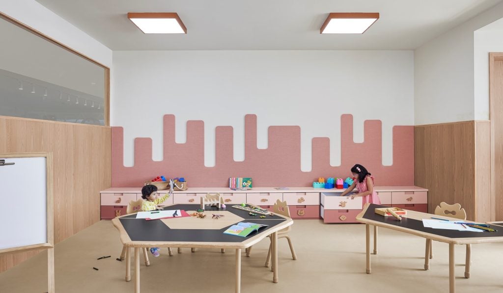 Stellar World School by KSD Studio - RTF | Rethinking The Future