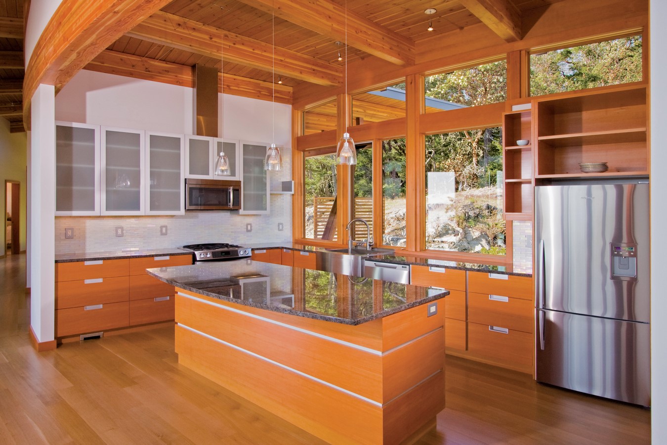 Solar Crest House by Helliwell+Smith•Blue Sky Architecture - RTF ...