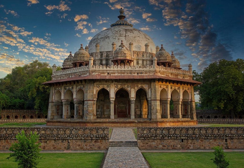 Influence of Islamic Architecture around the world - RTF