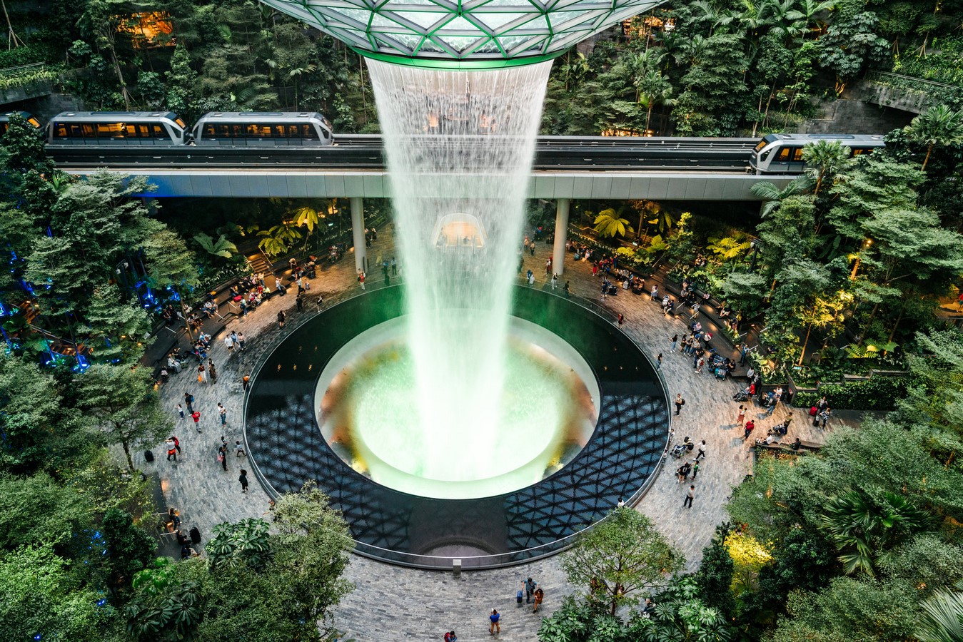 Largest Buildings In World: 20 Architectural Marvels Every Architect ...