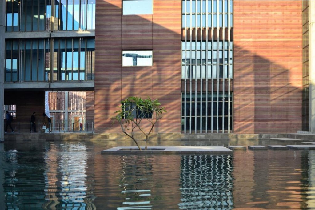 Modern Architecture in Pakistan - RTF | Rethinking The Future